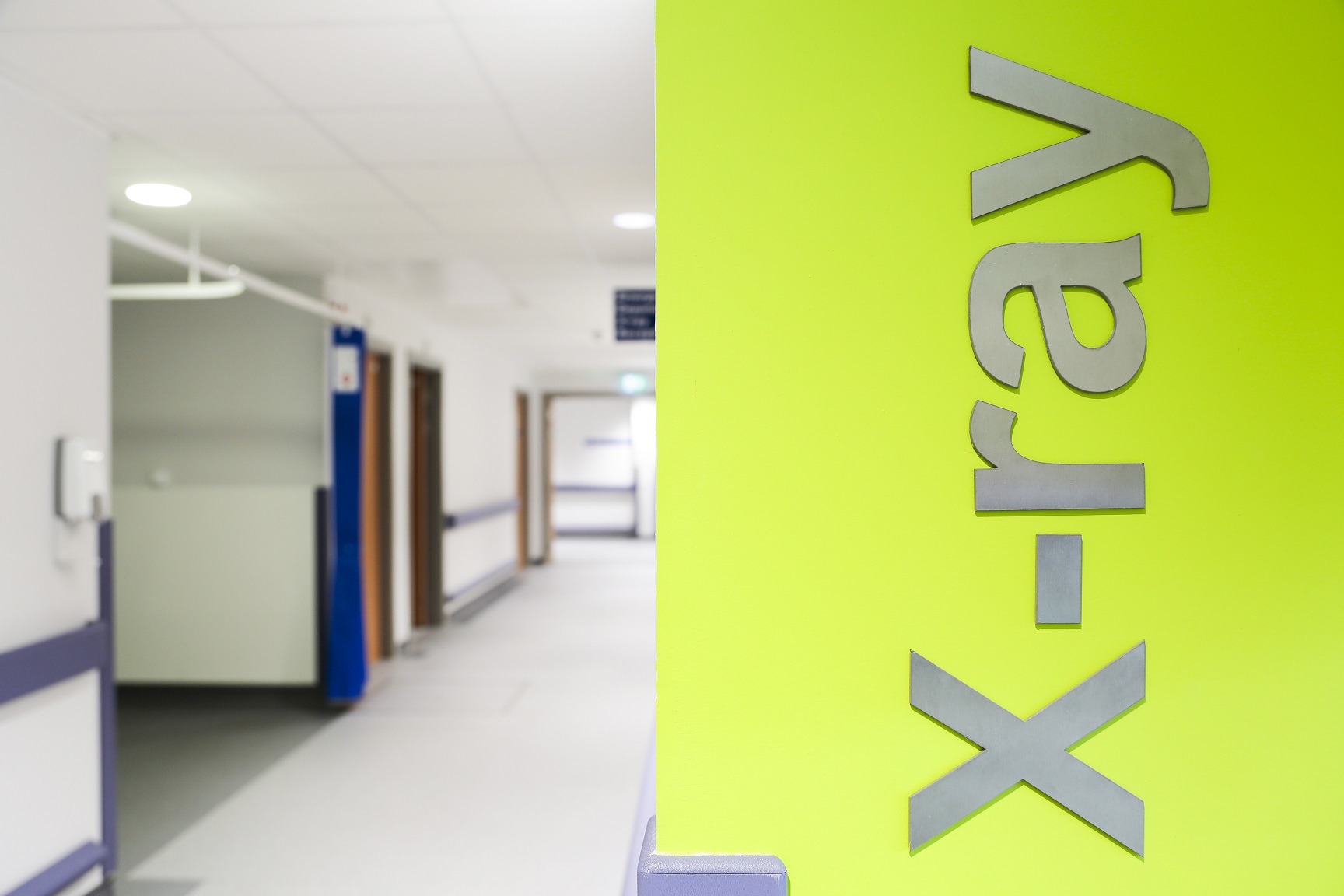 contrast in signage - Norsign